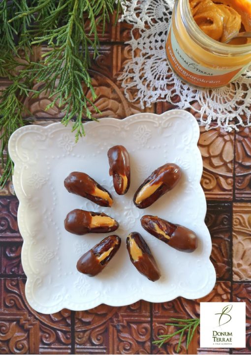 Földimogyorókrémes datolya csokoládéba mártva - Donum Terrae